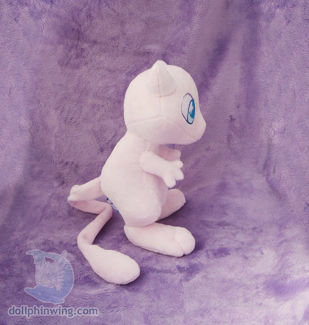 Alien Plushie Sewing Pattern - Dollphinwing